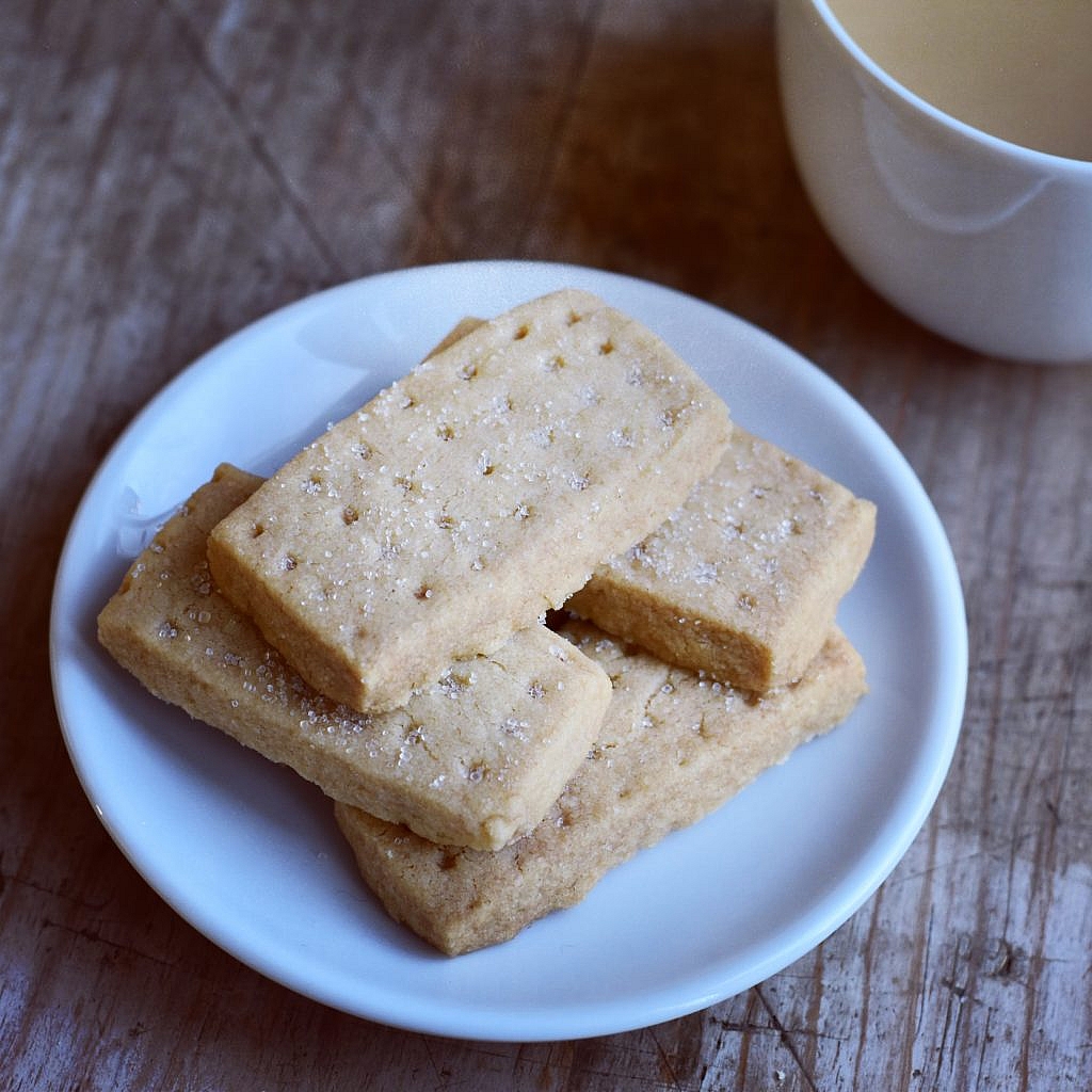 Buttery, sweet, sandy shortbread slabs - Holly's Pinny